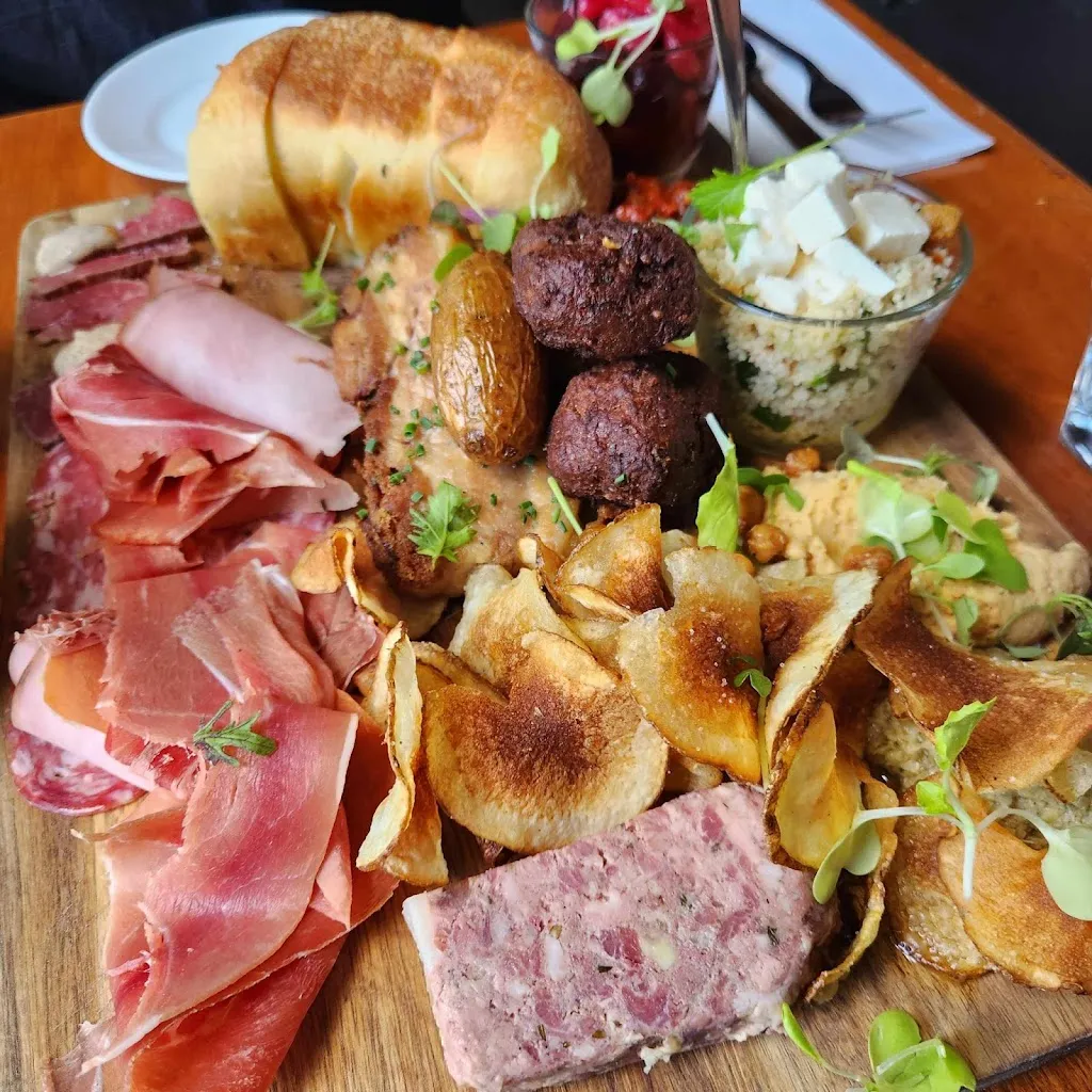 Magia Restaurant & Garde-Manger, Longueuil | Menu, Photos, Avis ...